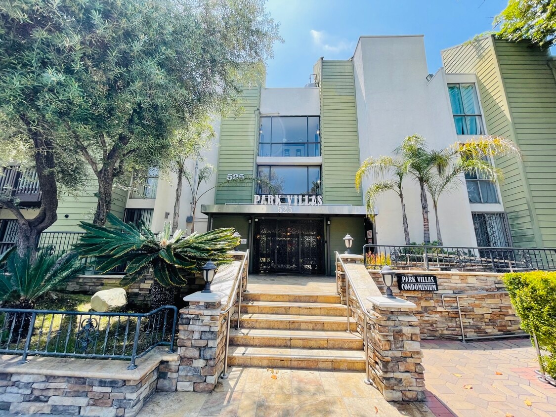 525 S Ardmore Ave Unit 227, Los Angeles, CA 90020 - Condo for Rent in ...