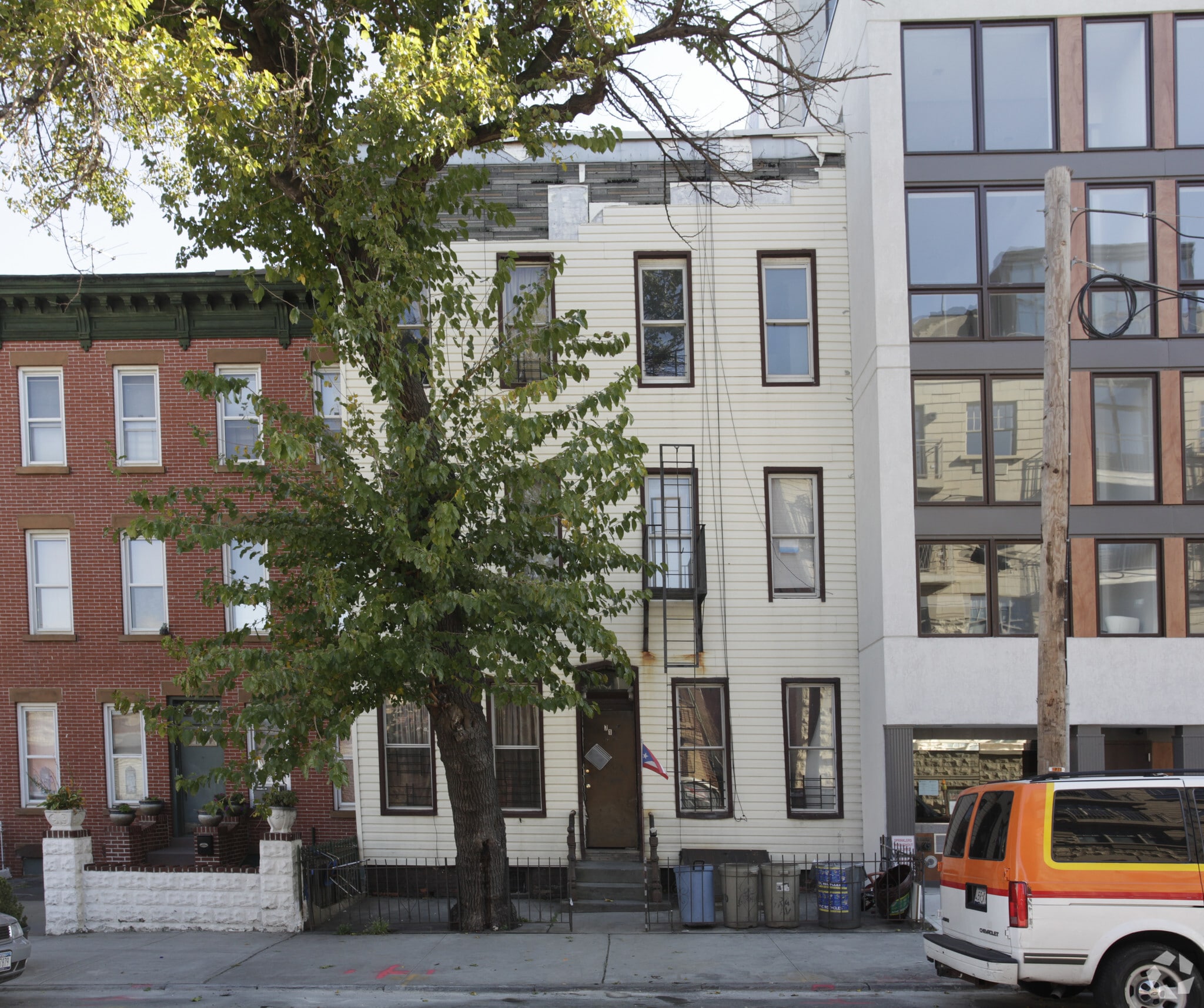 32 Grand Ave Brooklyn Ny 11205