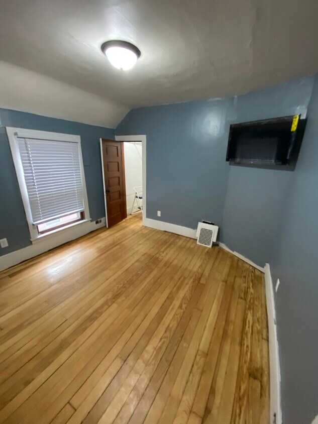 519 Stuart Ave, Kalamazoo, MI 49007 - House Rental in Kalamazoo, MI ...