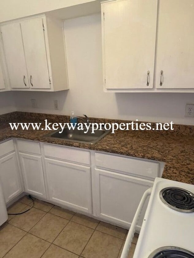 179 Monte Largo Dr Ne Unit 1, Albuquerque, NM 87123 - Room for Rent in ...