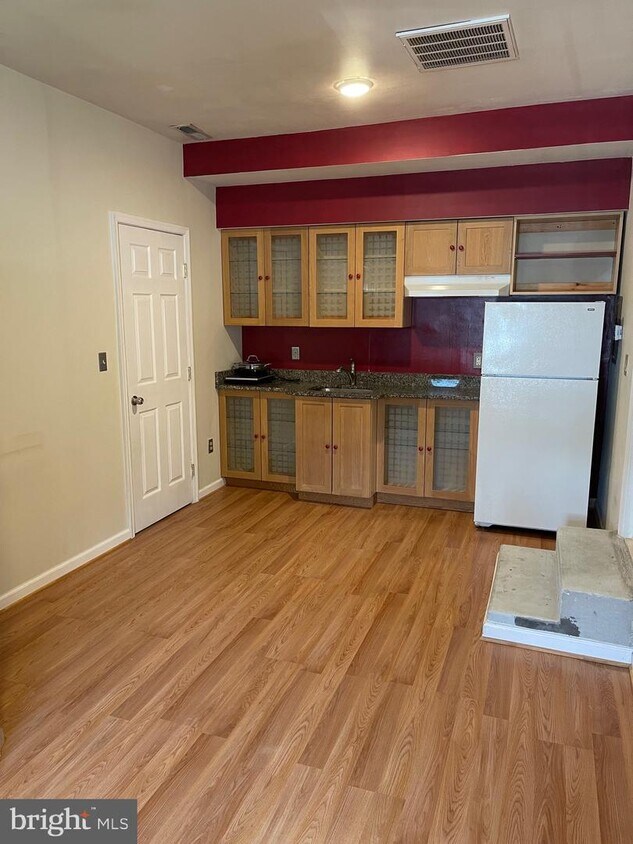 8210 Tuckerman Ln, Potomac, MD 20854 - House Rental in Potomac, MD ...
