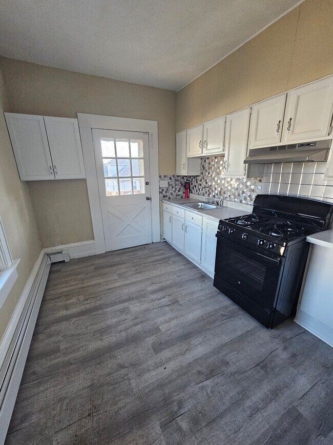 The Plot Apartments for Rent with Hardwood Floors - Scranton, PA ...