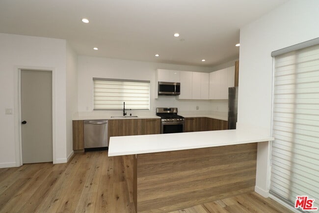 4601 W Pickford St Unit 1845, Los Angeles, CA 90019 - Condo for Rent in ...