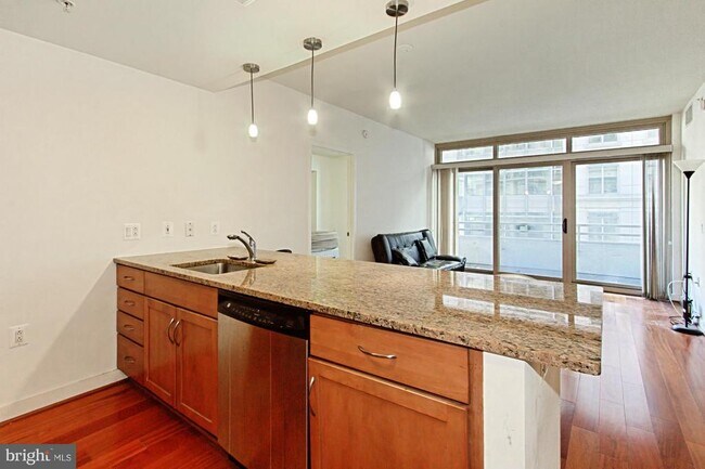 888 N Quincy St Unit 409, Arlington, VA 22203 - Room for Rent in ...