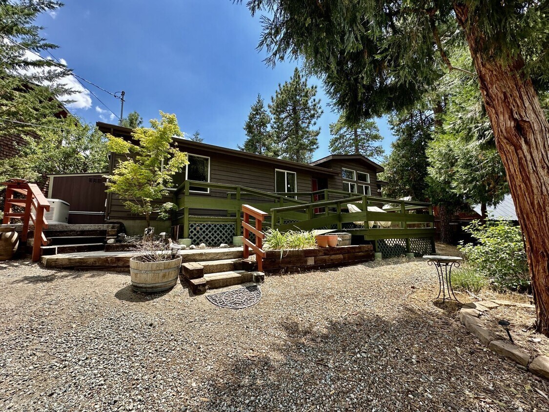 52867 Cedar Dr, Idyllwild-Pine Cove, CA 92549 - House Rental in ...