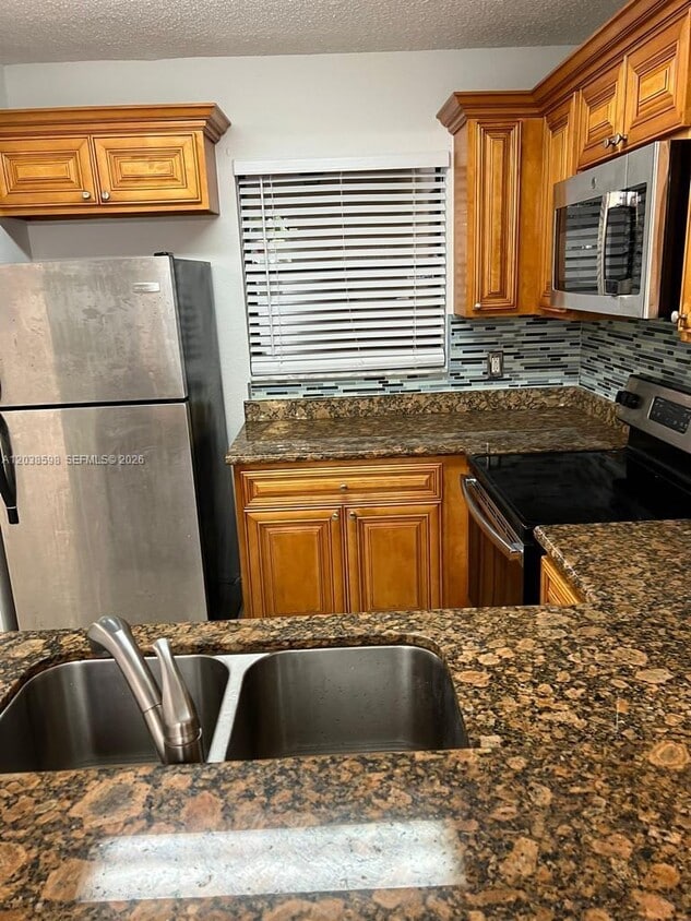 1561 Balfour Point Dr Unit B, Royal Palm Beach, FL 33411 - Condo for ...