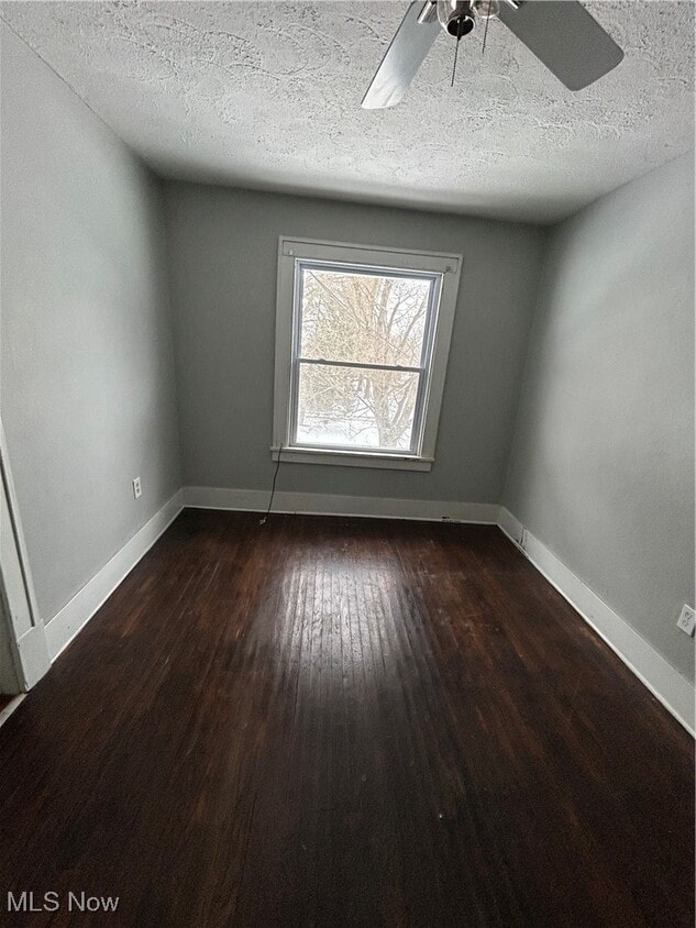 5037 Wilson Sharpsville Rd Unit 4, Fowler, OH 44418 - Room for Rent in ...
