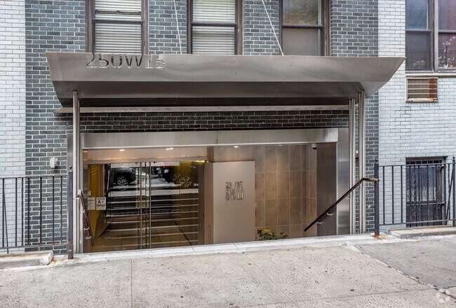 250 W 15th St, New York, NY 10011 - 250 W 15th St New York, NY 10011 ...