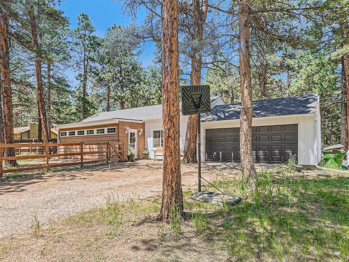 26733 De Berry St, Conifer, CO 80433 - House Rental in Conifer, CO ...