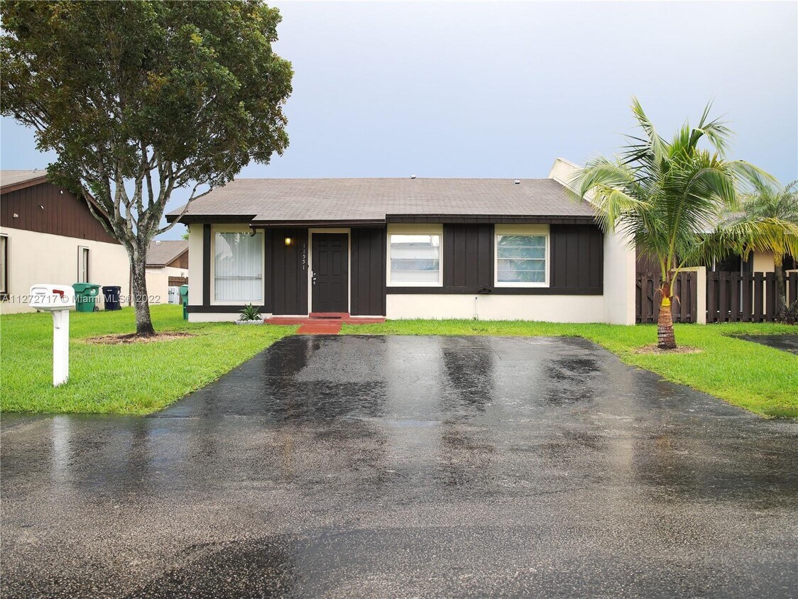 11551 SW 123rd Ave, Miami, FL 33186 - Townhome Rentals in Miami FL ...