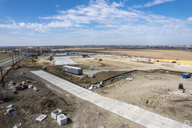 Enclave on Ross Apartments - 4550 Ross Rd Del Valle, TX | Apartments.com