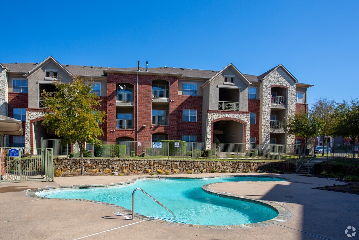 Woodridge Apartments - Apartments in Dallas, TX | Apartments.com