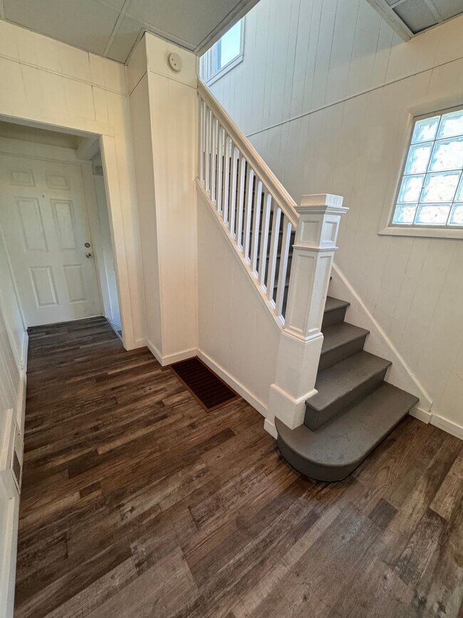 906 North St Unit 2nd Floor, New Kensington, PA 15068 - Room for Rent ...