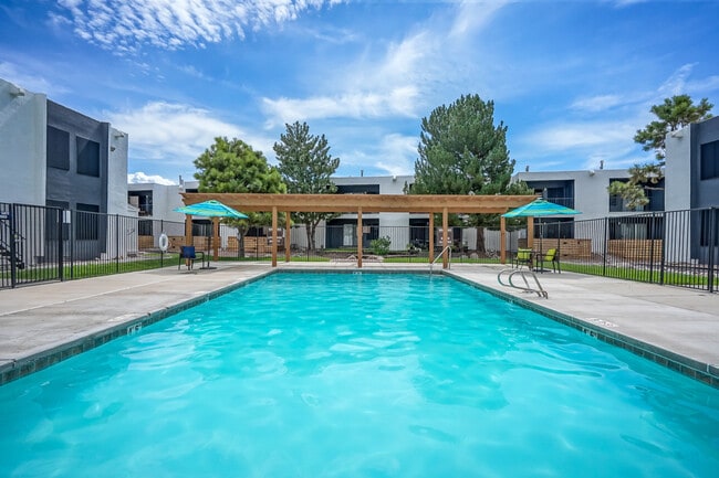 Peaks at Los Ranchos - Apartments in Albuquerque, NM | Apartments.com