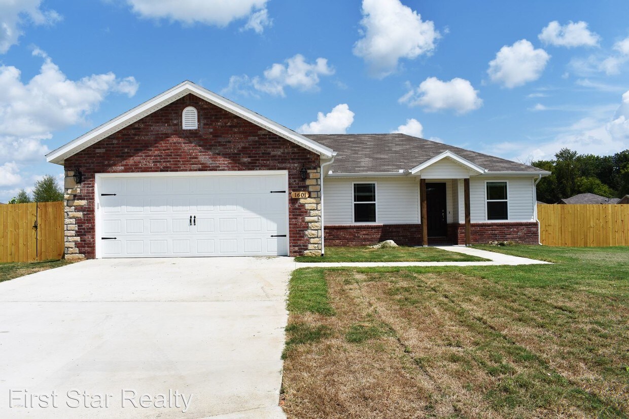 1601 Secretariat Ln, Prairie Grove, AR 72753 - House Rental in Prairie ...