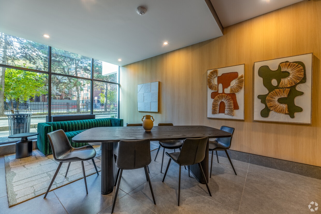 Maddox Cabbagetown Apartments - 191 Sherbourne St Toronto, ON ...