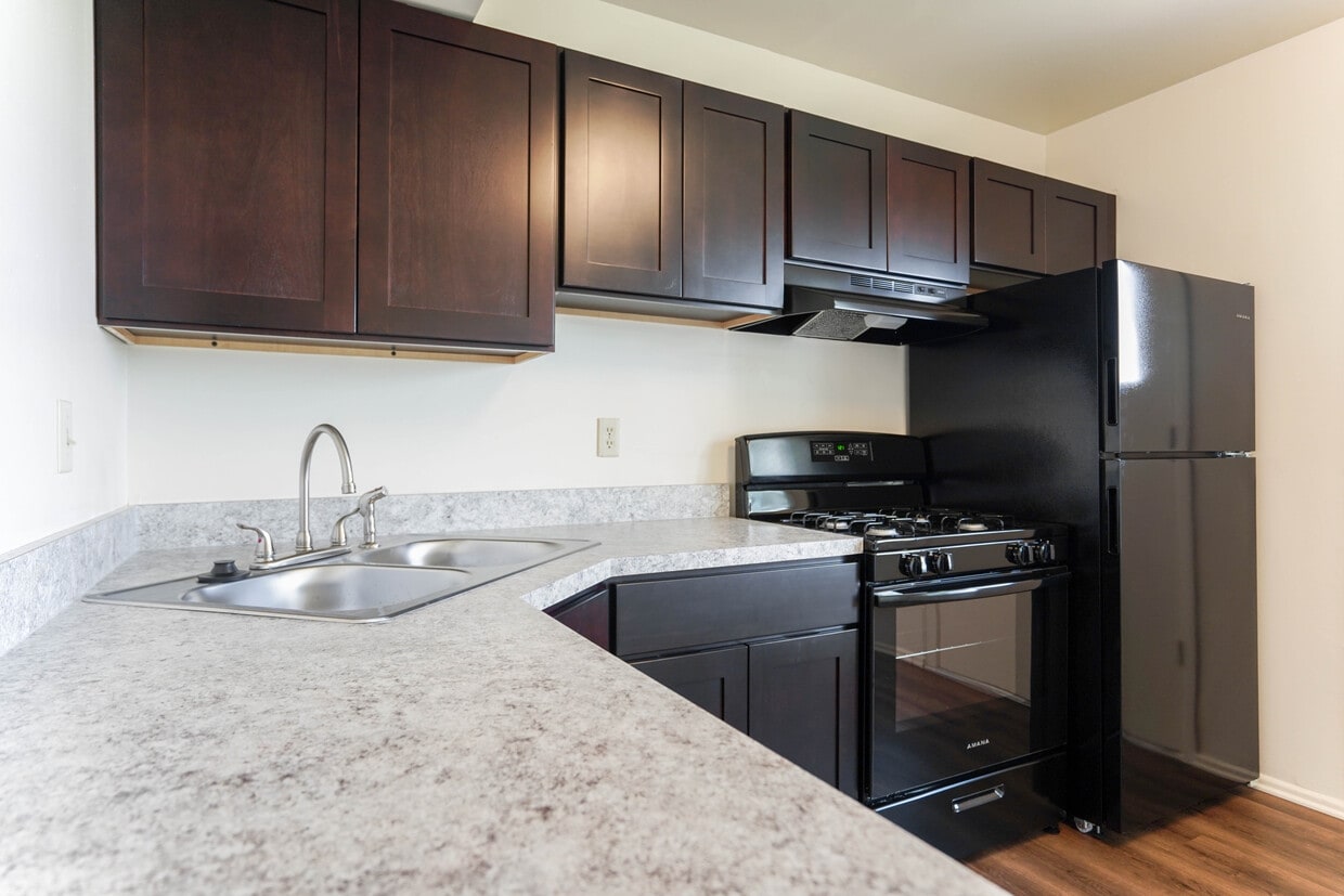 The Grove at Manchester - 41 Manchester Dr Staunton, VA 24401 ...