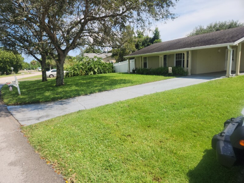631 Schumann Dr, Sebastian, FL 32958 | Apartments.com