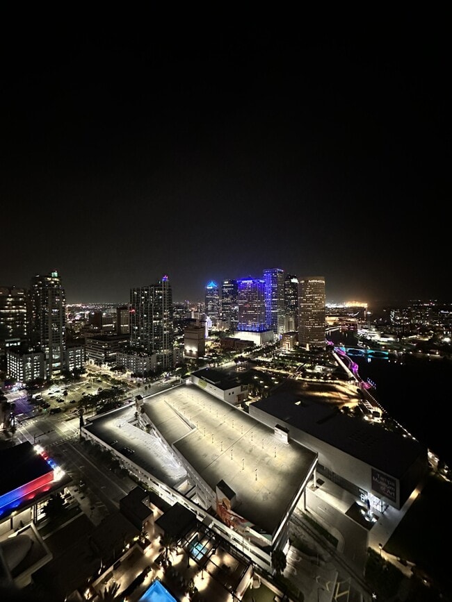 AER APARTMENTS - Apartments in Tampa, FL | Apartments.com