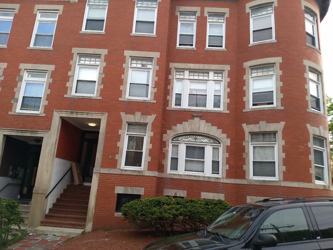 18 Mount Hood Rd Unit 1 & 2, Boston, MA 02135 - 18 Mount Hood Rd Boston ...