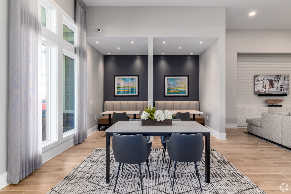 Wallace Park, An Alexan Community - 7326 Wallace Rd Charlotte, NC 28212 ...
