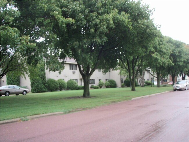 329 Fox Lake Ave Unit 23B, Sherburn, MN 56171 Apartments - Sherburn, MN ...