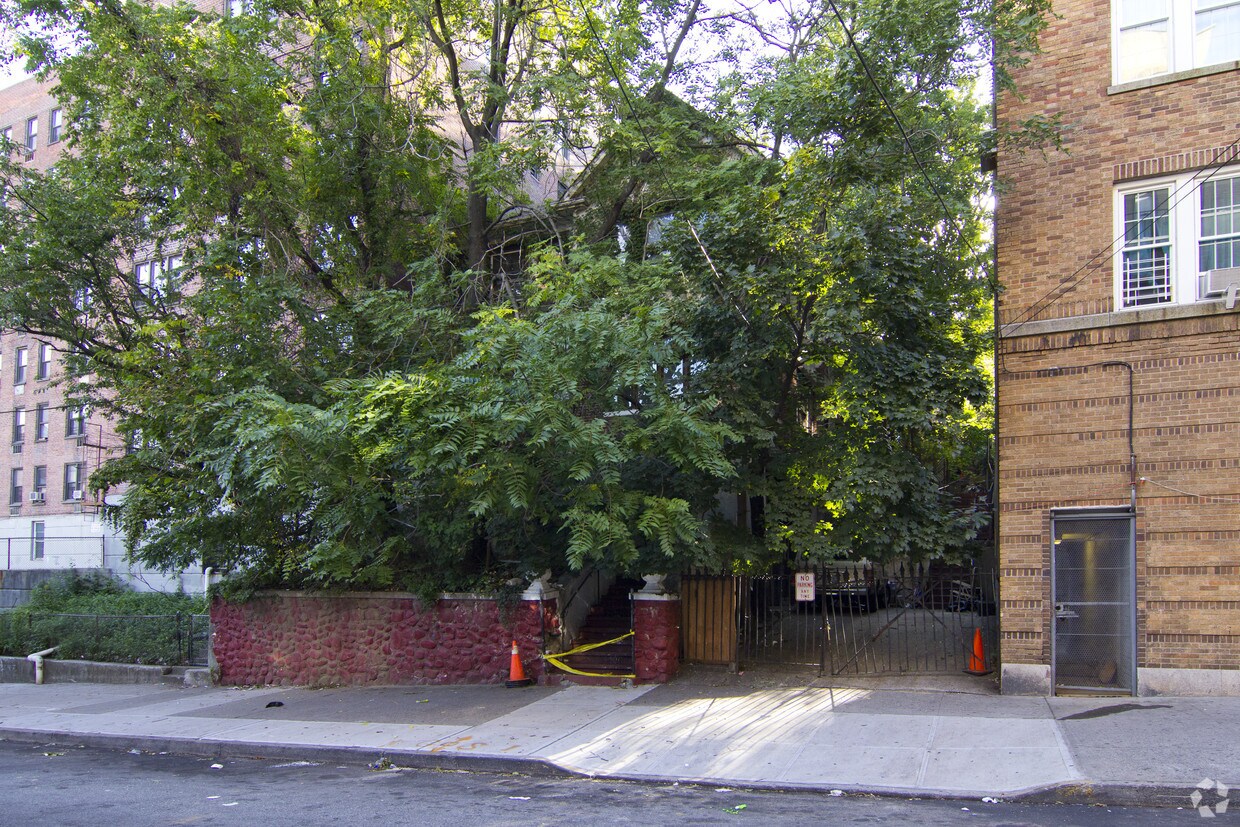 2788 Kingsbridge Ter, Bronx, NY 10463 - 2788 Kingsbridge Ter Bronx, NY ...