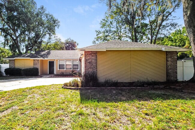 Christopher Cove Apartments for Rent with a Yard - Fleming Island, FL ...