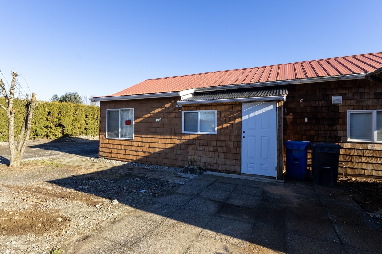 1408 Clearbrook Rd, Abbotsford, BC V2T 5X3 - Maison à Louer à ...