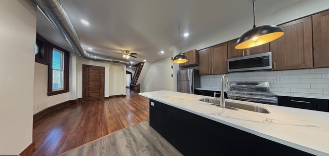 219 Manheim St Unit 2, Philadelphia, PA 19144 - Room for Rent in ...