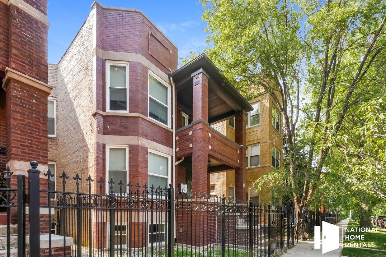 4934 N Albany Ave, Chicago, IL 60625 | Apartments.com