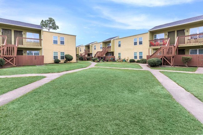 Shadow Bay Apartments Apartments - Bay City, TX | Apartments.com