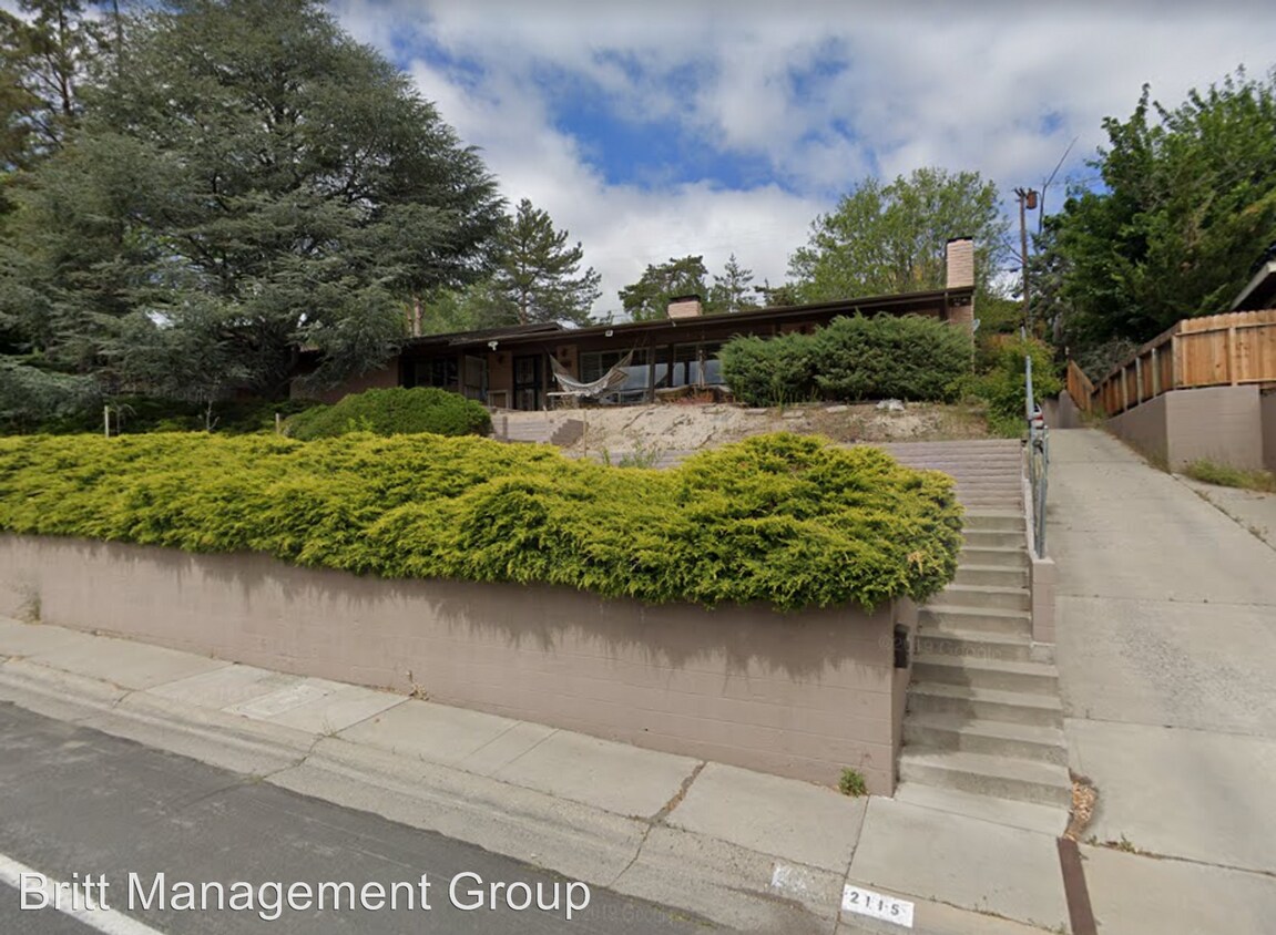 2115 Skyline Blvd, Reno, NV 89509 - House Rental in Reno, NV ...
