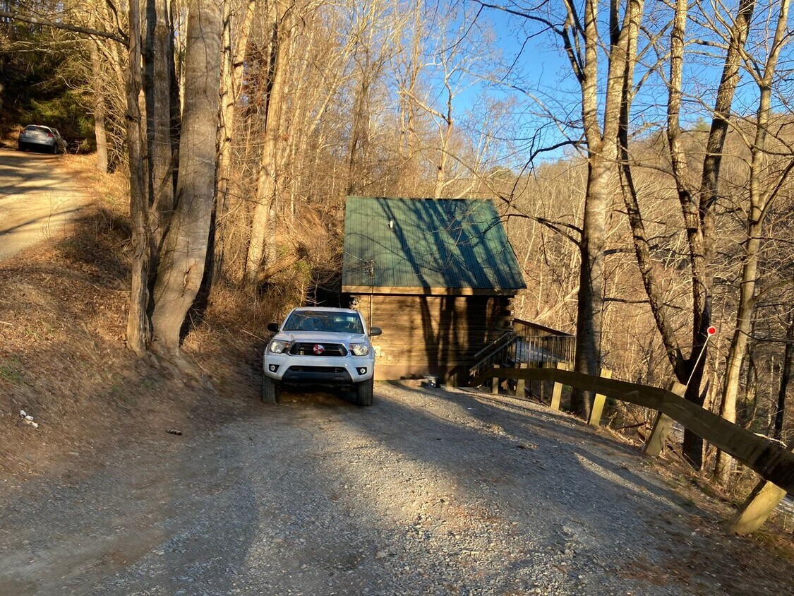 182 Alpine Acres Rd Unit 182 Alpine Acres Road - Lower, Vilas, NC 28692 ...