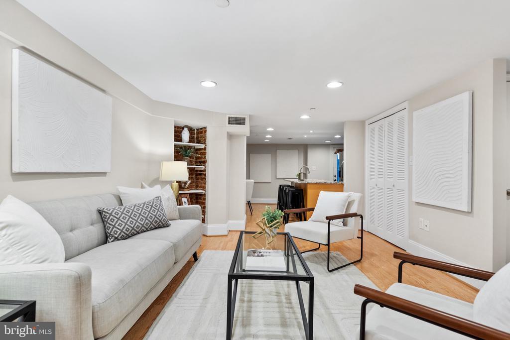 1929 Calvert St NW, Washington, DC 20009 - Townhome Rentals in ...