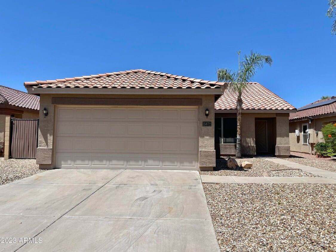 15672 W Port Au Prince Ln, Surprise, AZ 85379 - House Rental in ...