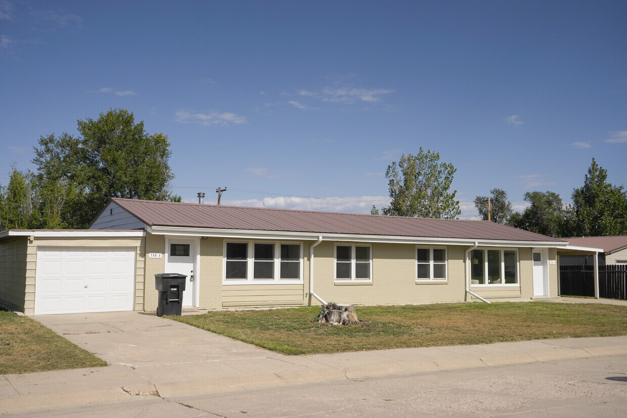 706 F St, Edgemont, SD 57735 - Townhome Rentals in Edgemont SD ...