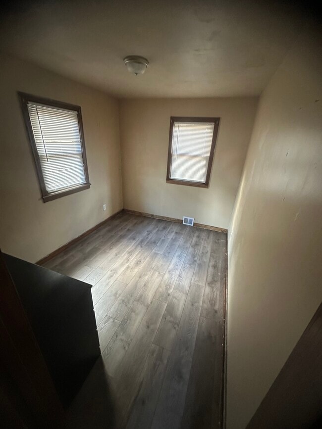 211 Avon Rd, West Mifflin, PA 15122 - House Rental in West Mifflin, PA ...