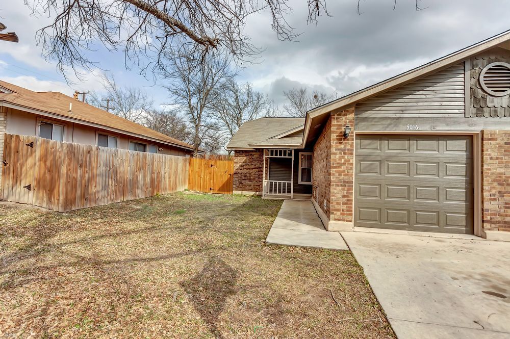 5016 Anacacho St, San Antonio, TX 78217 - Room for Rent in San Antonio ...