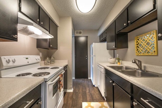 Canyon Grove Rentals - Grand Prairie, TX | Apartments.com