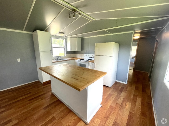 Timber Village Apartments for Rent - Lake Butler, FL - Updated Today ...