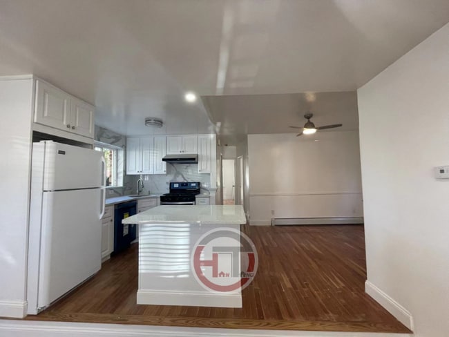 1464 Stadium Ave, The Bronx, NY 10465 | Apartments.com