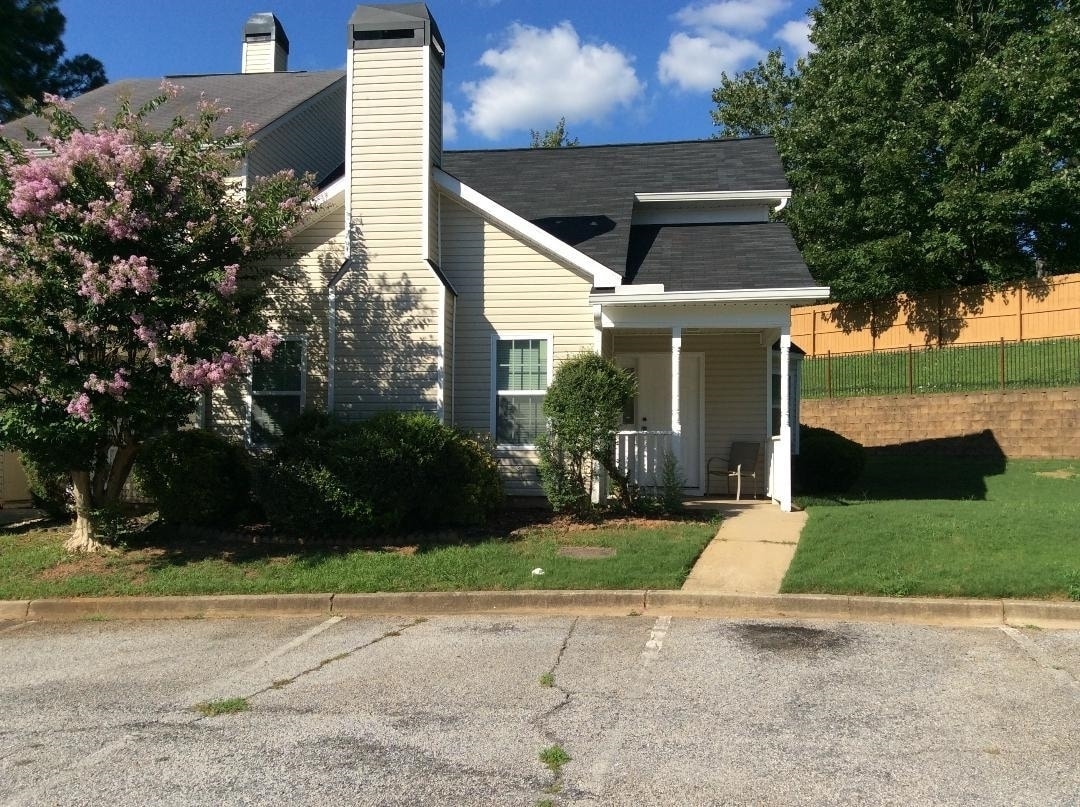 5987 Sherwood Ter, Lithonia, GA 30038 - Townhome Rentals in Lithonia GA ...