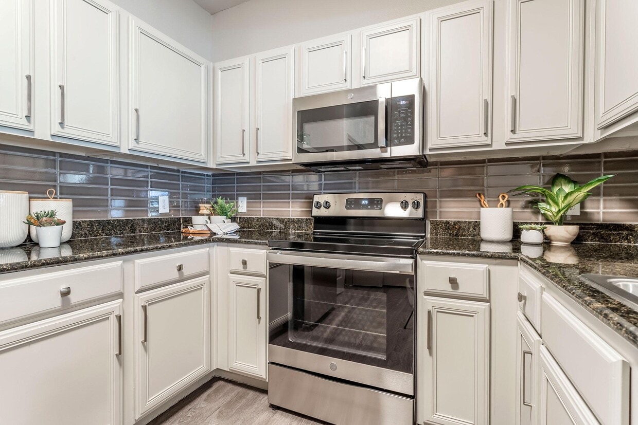 Reserve by the Lake - 18600 Parkview Dr Houston, TX 77084 | Apartments.com