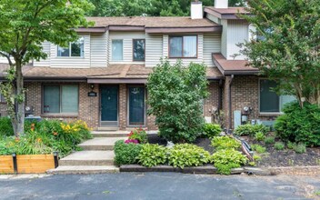 Pepper Ridge Townhouses Apartments for Rent with Extra Storage ...