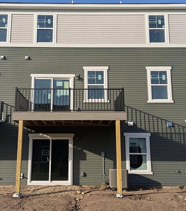 10736 Wiles Way, Woodbury, MN 55129 - Townhome Rentals in Woodbury MN ...