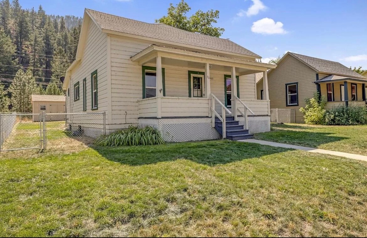 9469 MT-200, Bonner, MT 59823 - House Rental in Bonner, MT | Apartments.com
