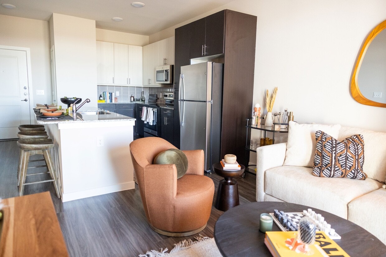 Enclave on Ross - 4700 Ross Rd Del Valle, TX 78617 | Apartments.com