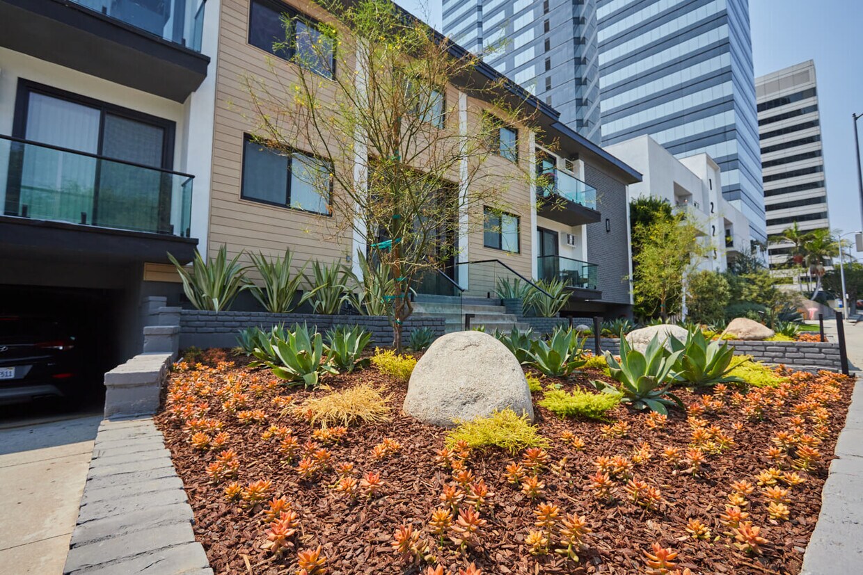 Beau on Bundy - Apartments in Los Angeles, CA | Westside Rentals