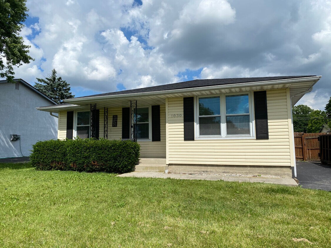 1030 Holly Hill Dr, Columbus, OH 43228 - House Rental in Columbus, OH ...